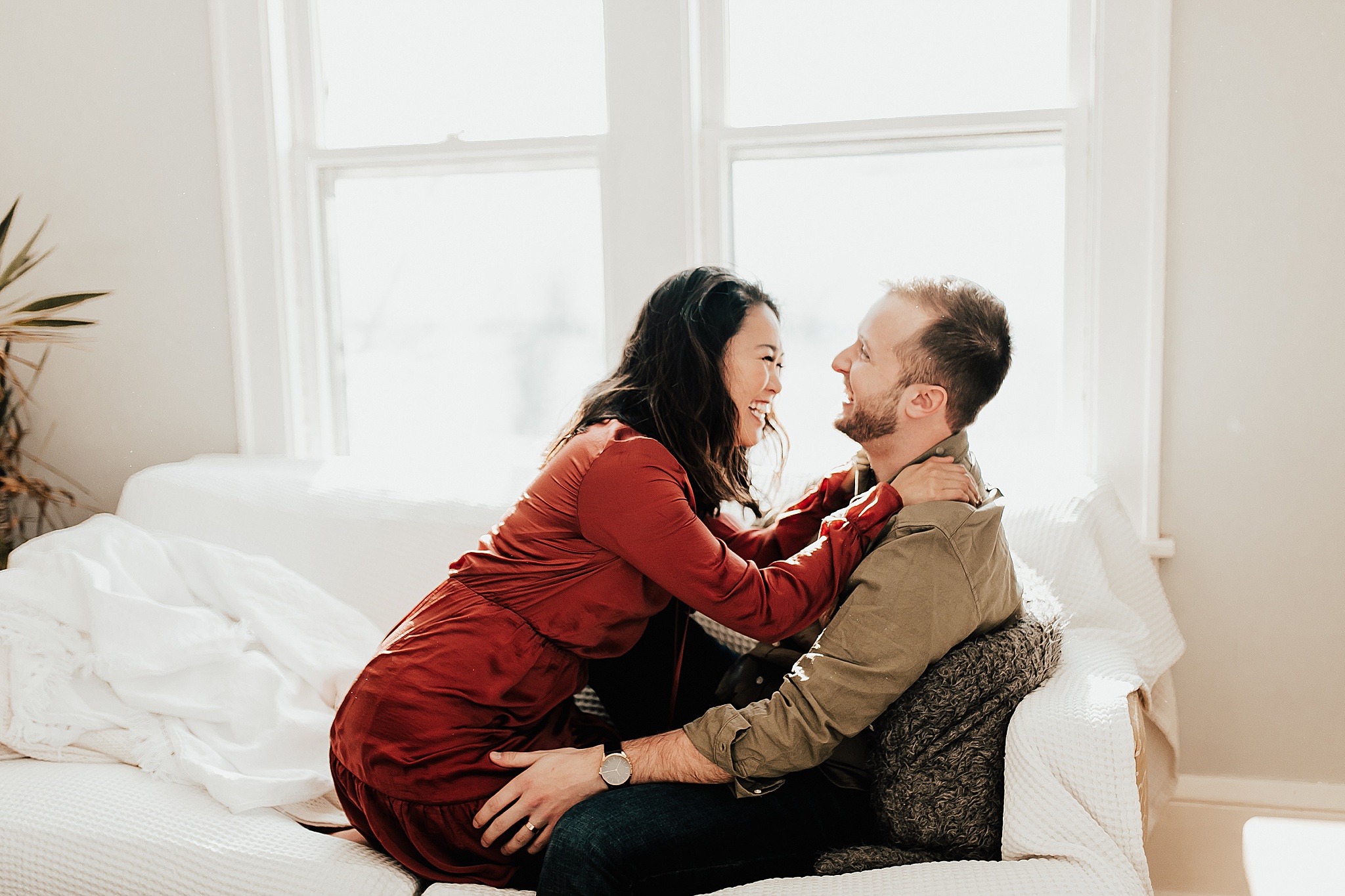 Sunny Morning Minneapolis In Home Session | Nikki & Andy - Whitley B ...